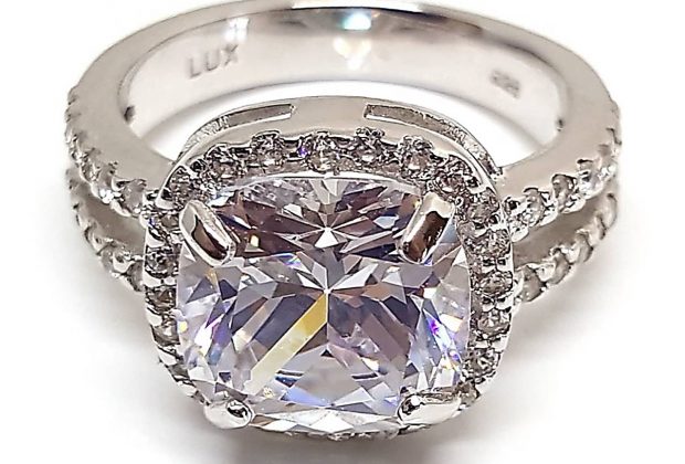 What Are The Safety Benefits Of Wearing Realistic Fake Diamond Rings ...